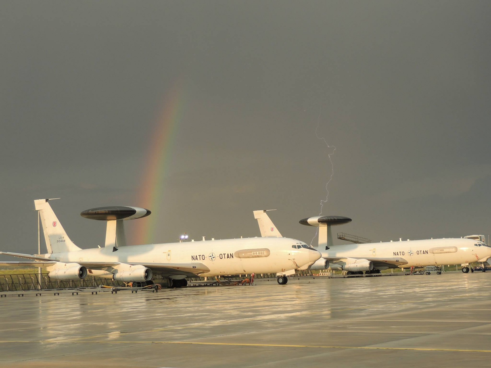 Naval Open Source INTelligence: Meet the NATO Crews Watching the Skies ...