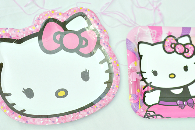 Fawn Over Baby: McKenzie's Small-Scale "Hello Kitty" Themed 3rd ...