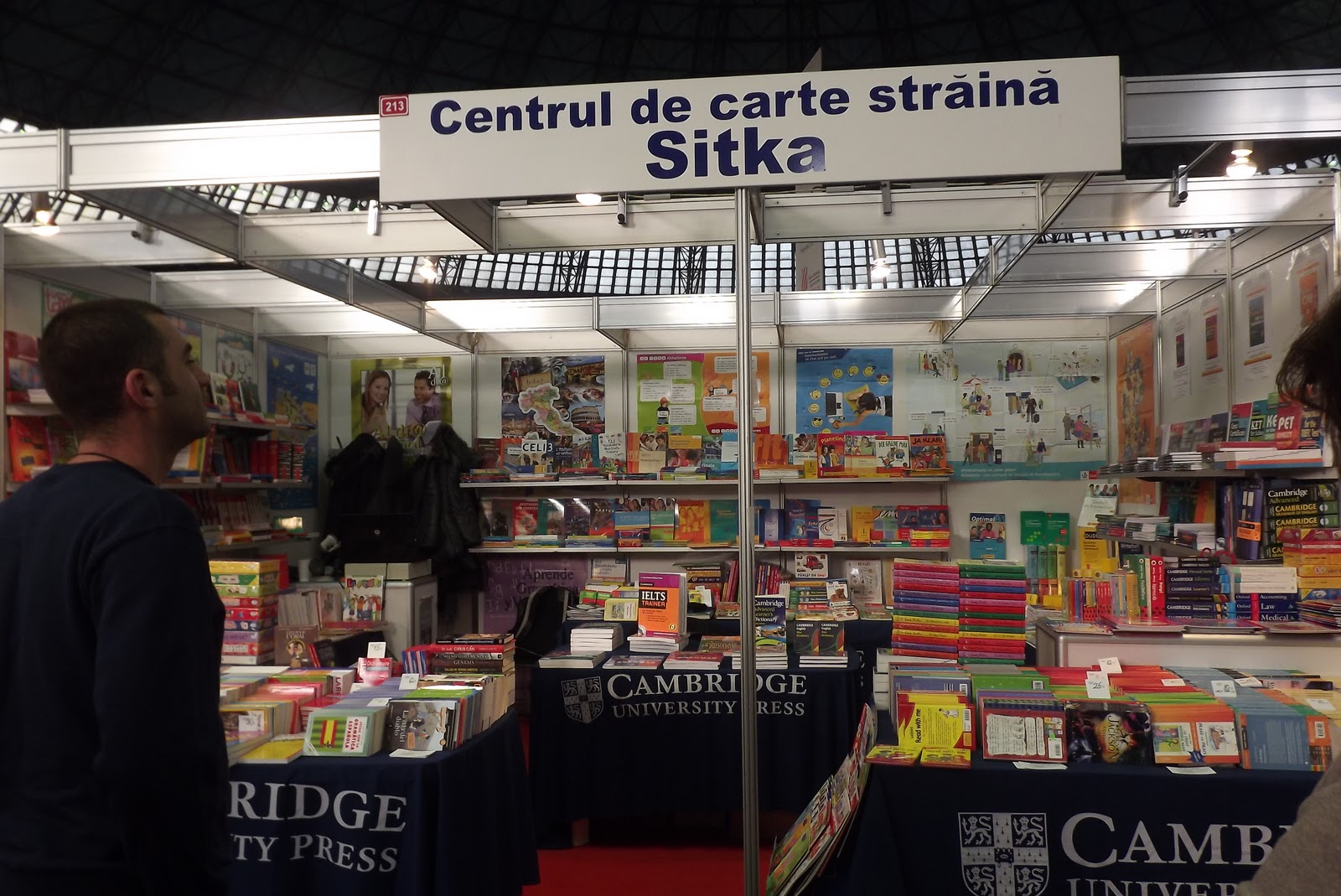 CENTRUL DE CARTE STRAINA SITKA: 2011