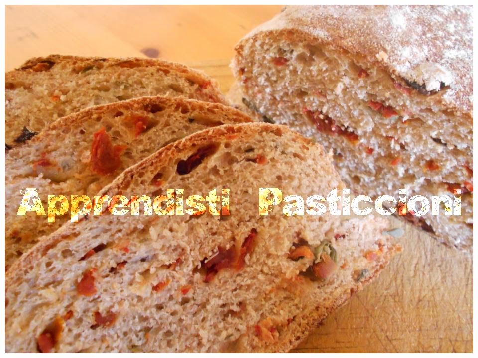 Apprendisti Pasticcioni: Pane con farine miste, pomodori secchi ...