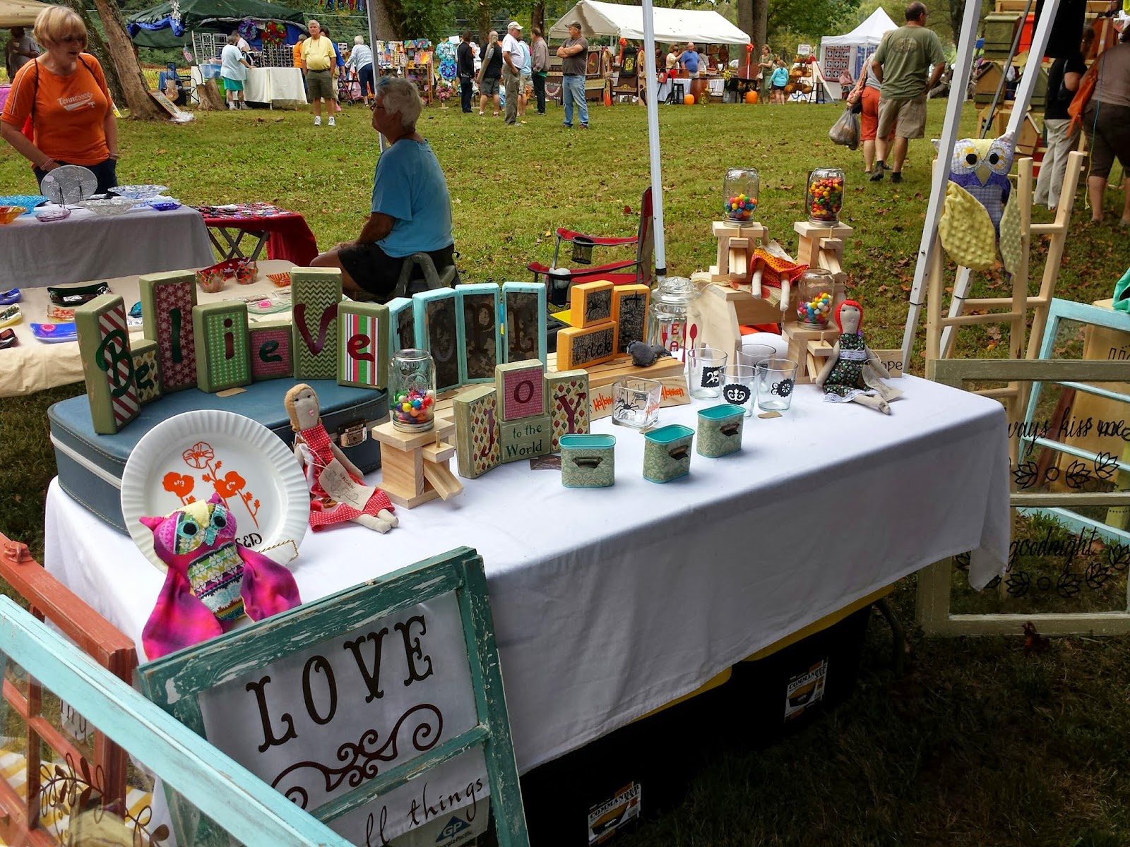 Lou-Bee's: First Craft Fair!!