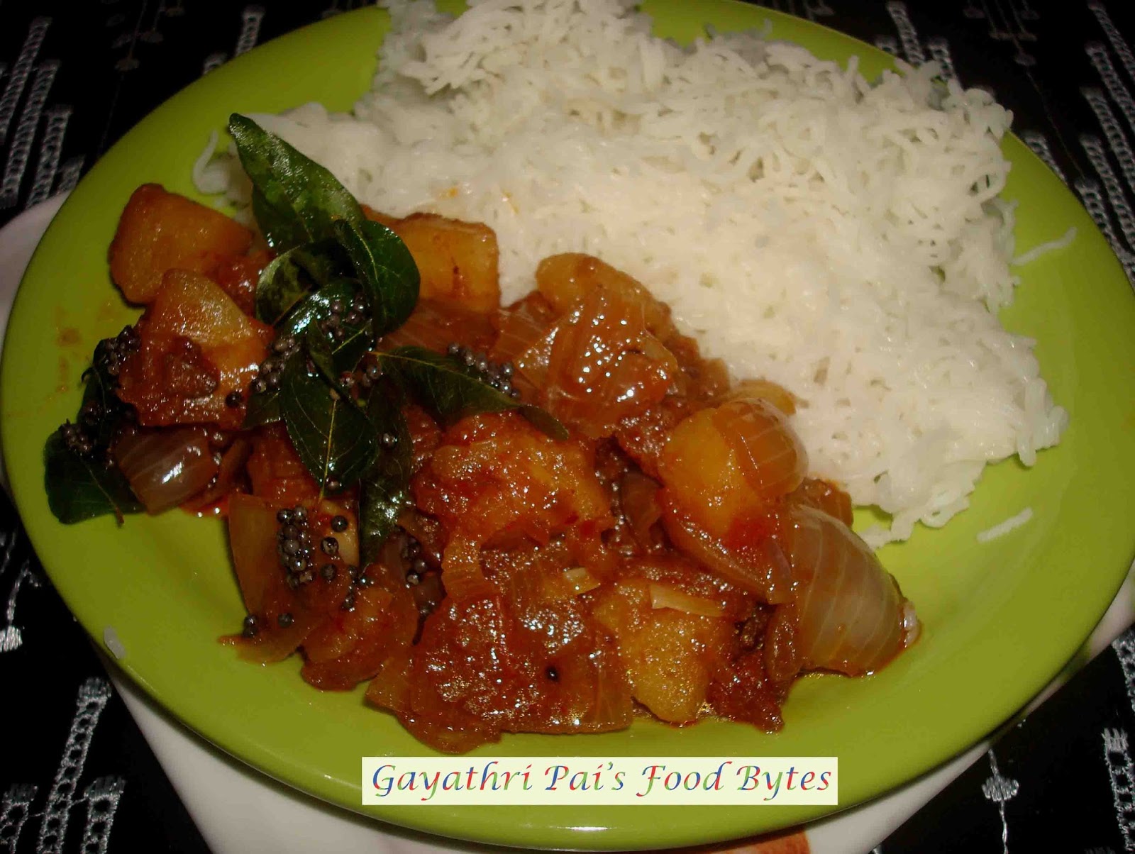 Gayathri Pai's Food Bytes: Ukda Rice Shevai