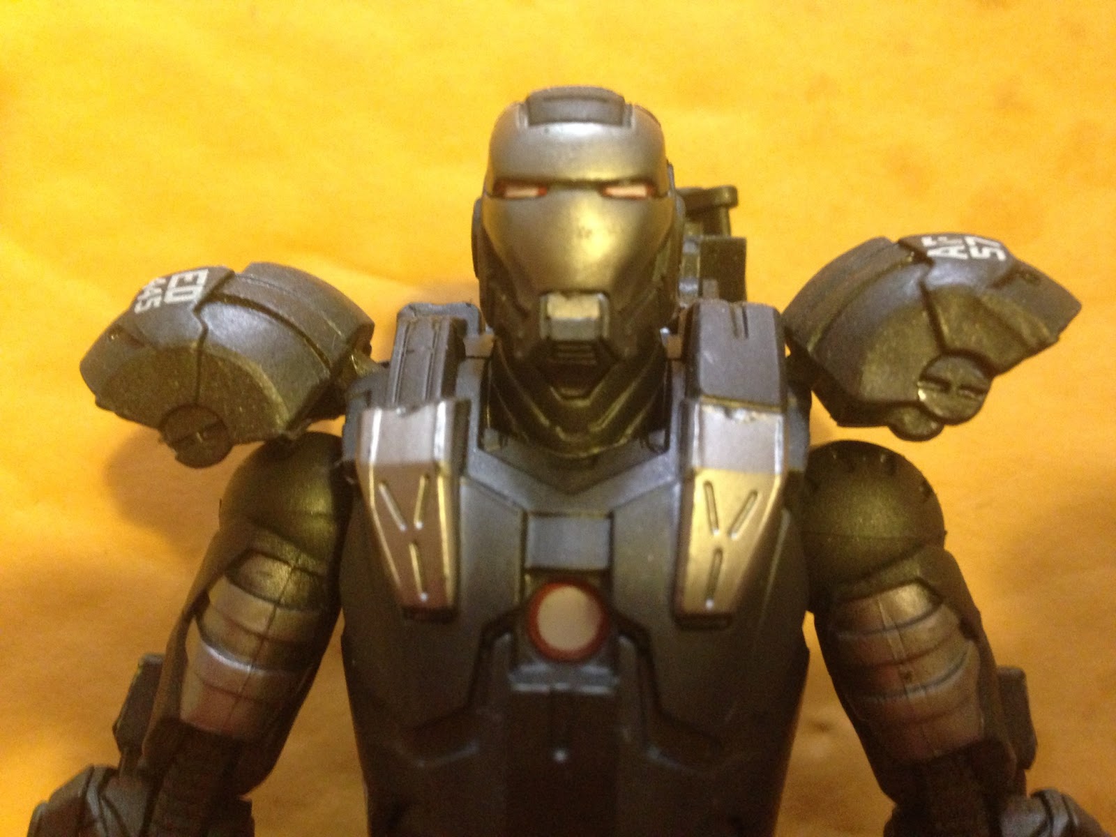 GEEKISH PURSUITS: REVIEW: Hasbro War Machine