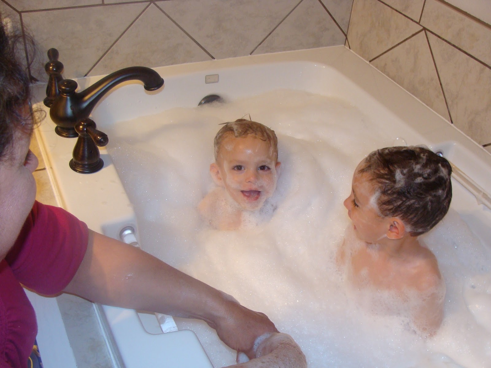 The Asmussen Family: Leaving Lubbock: Part 2- The World's Best Bubble Bath