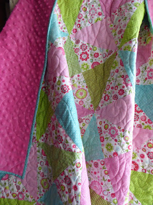 Lovin' Life At The End Of The Dirt Road: Quite Contrary Pinwheel Baby Quilt