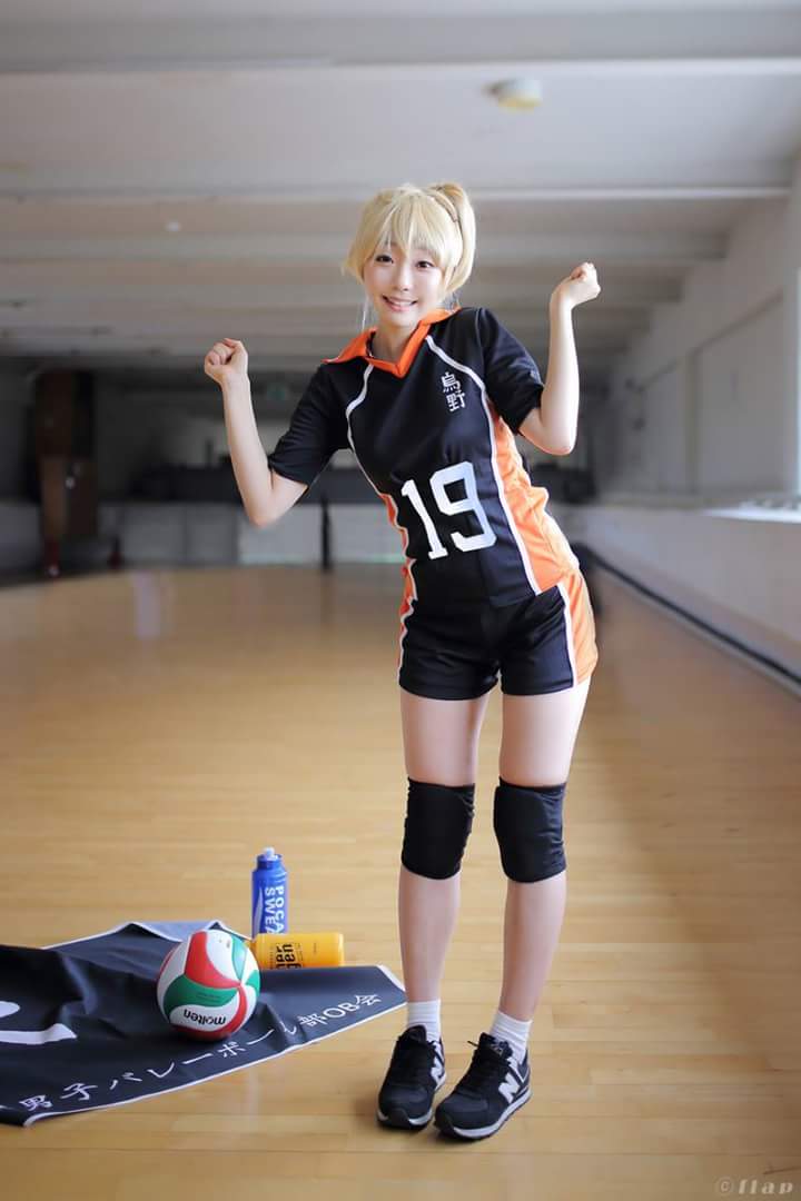 Cosplay Sekaii: Cosplay Kiyoko Shimizu & Hitoka Yachi
