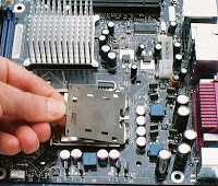 OTODIDAK COMPUTER: Langkah 1:Pemasangan Processor