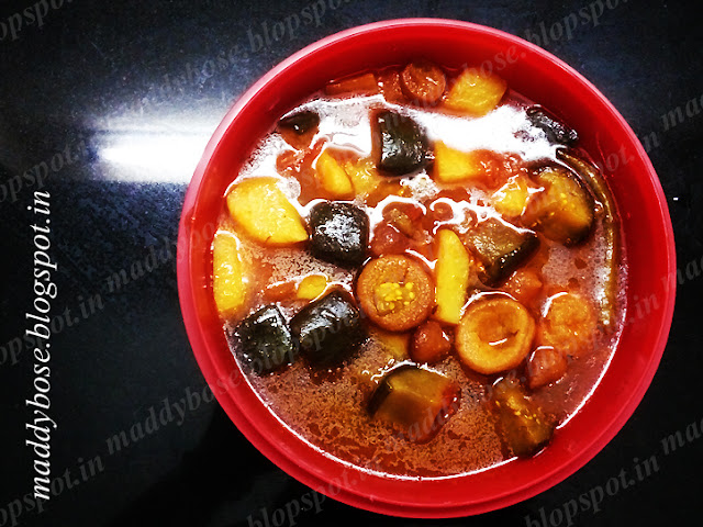 Moments of my life: Aloo Begun Borir jhol - a mild gravy with potato ...