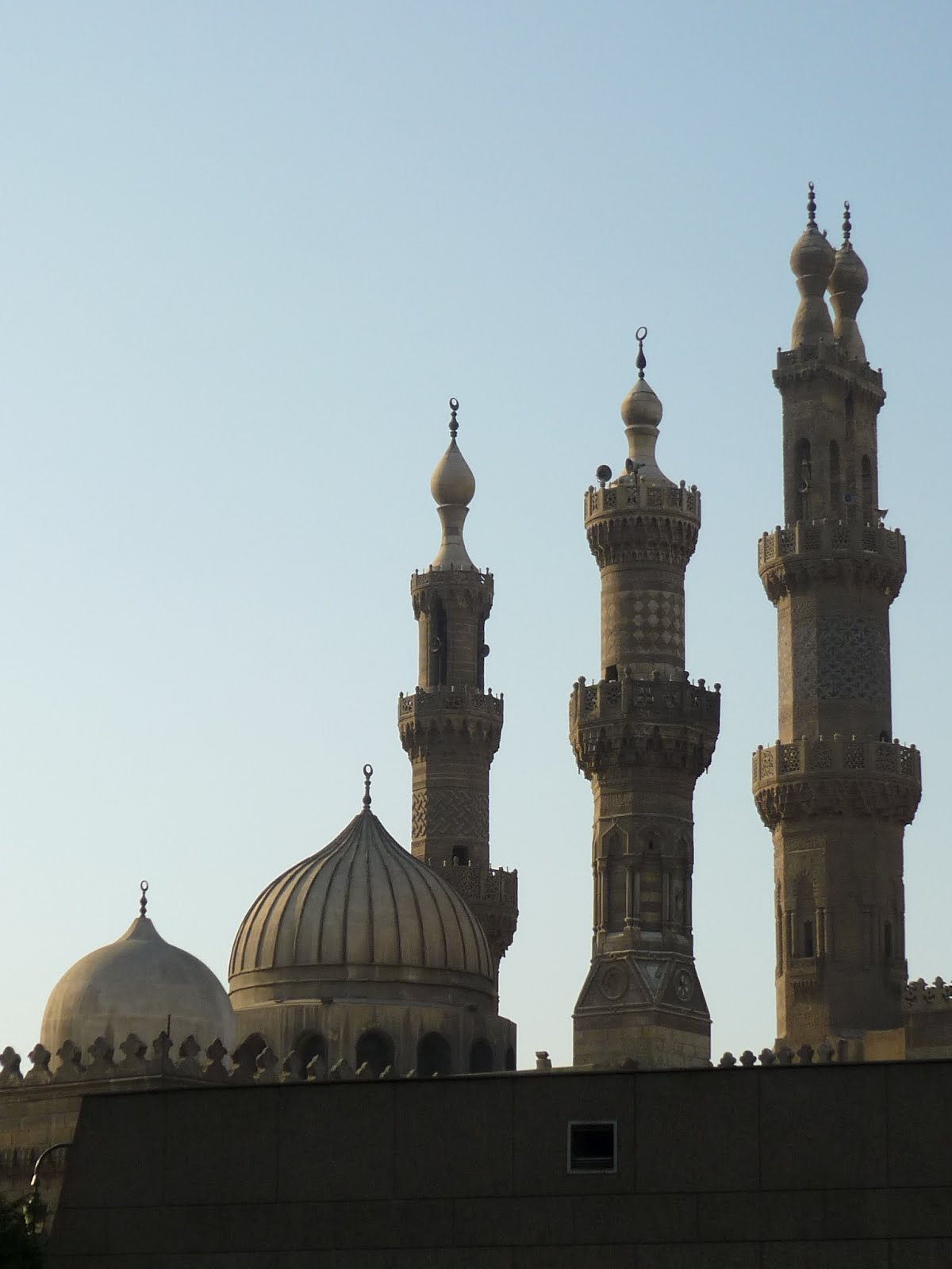 Al-BAB: A Walk through Medieval Cairo