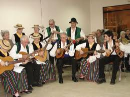 La Garrapatea: ¿Qué es una Rondalla?