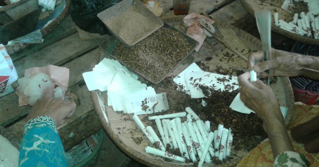 HISTORY AND LEGACY OF KEBUMEN: ROKOK KLEMBAK MENYAN GOMBONG: Potret ...