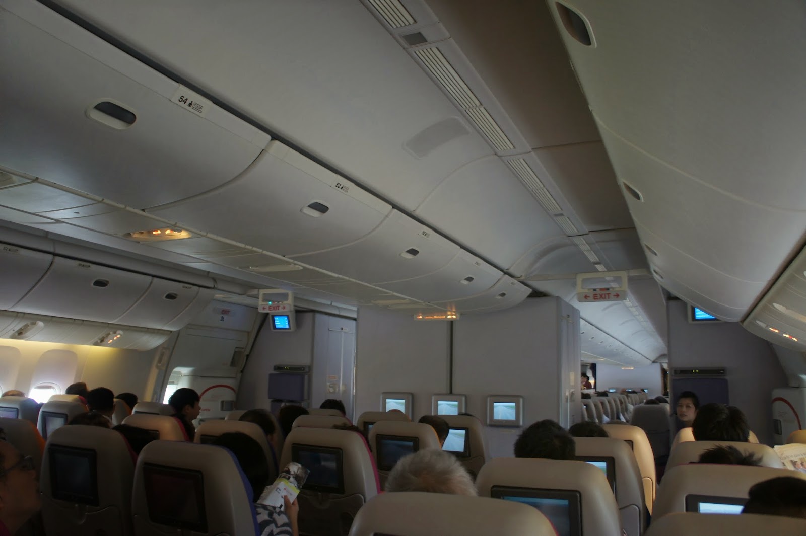 Zephyrous Travels: [Airline Review] - Thai Airways (TG402) / (TG401 ...