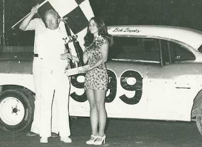 g.L& Art & Etc: TROPHY GIRLS!!