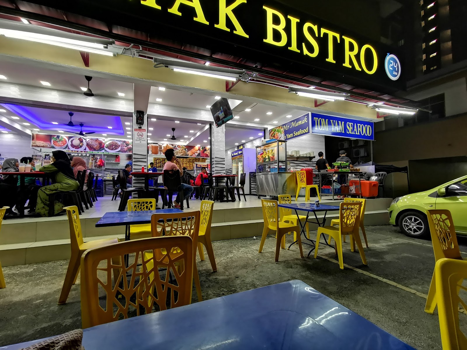 u agree kedai mamak & cina open table at park spot