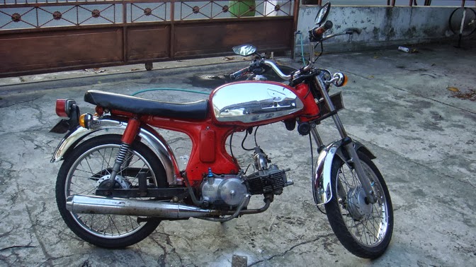 TOKO BARANG ANTIK: Honda S90Z tahun 1971