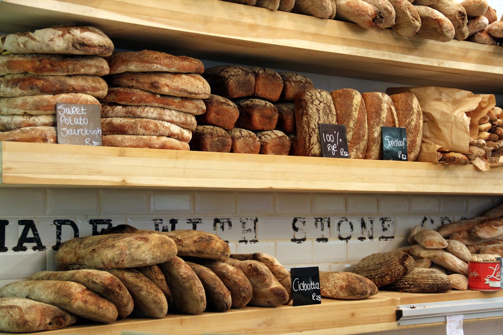 Under our own olive tree: When in Pretoria ..... Lucky Bread Company