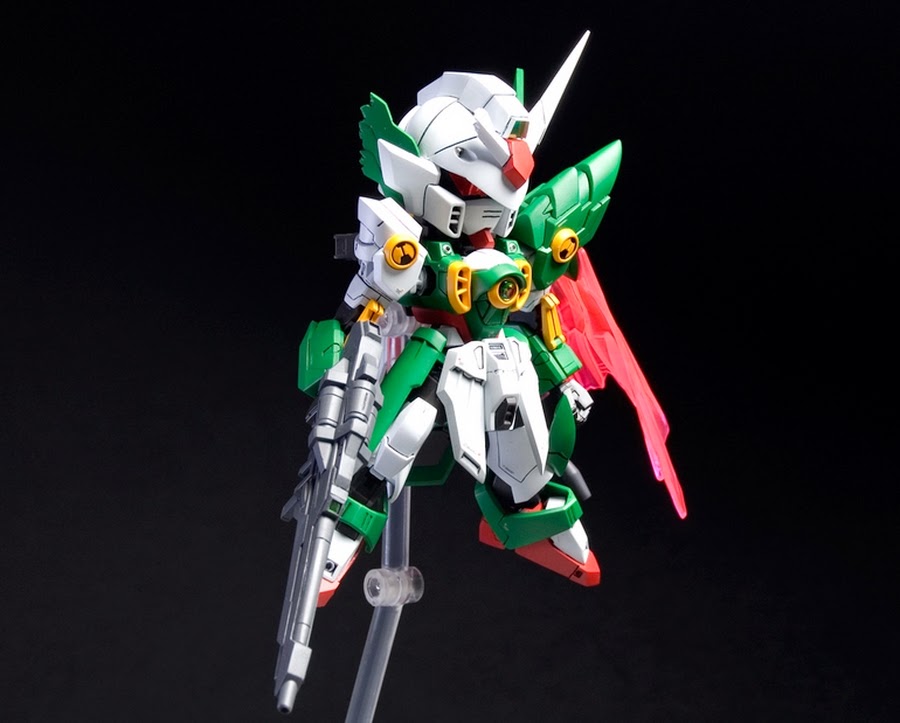 Custom Build: SD x HG Wing Gundam Fenice