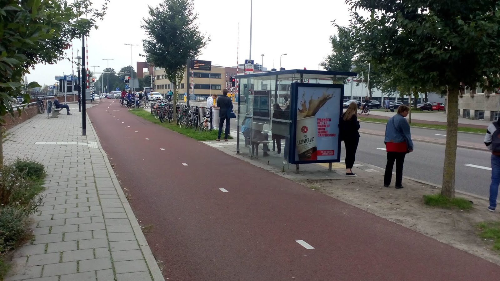 The Ranty Highwayman: Cycle Tracks Should Be Laid In Red Asphalt