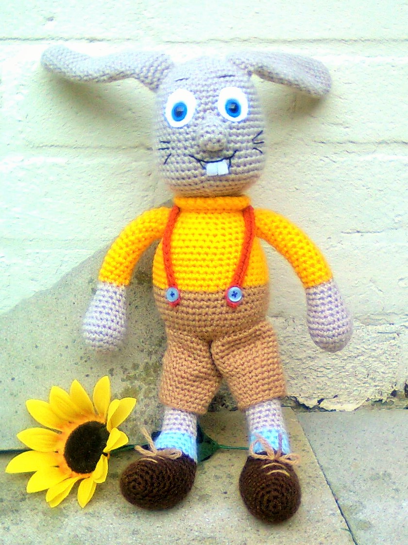 Kirju Mirju käsitöö.: Lottemaa jänesepoiss Albert.