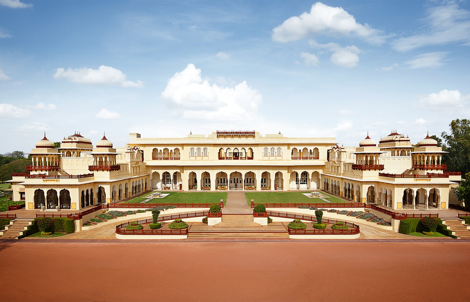 Passion For Luxury : RAMBAGH PALACE, JAIPUR