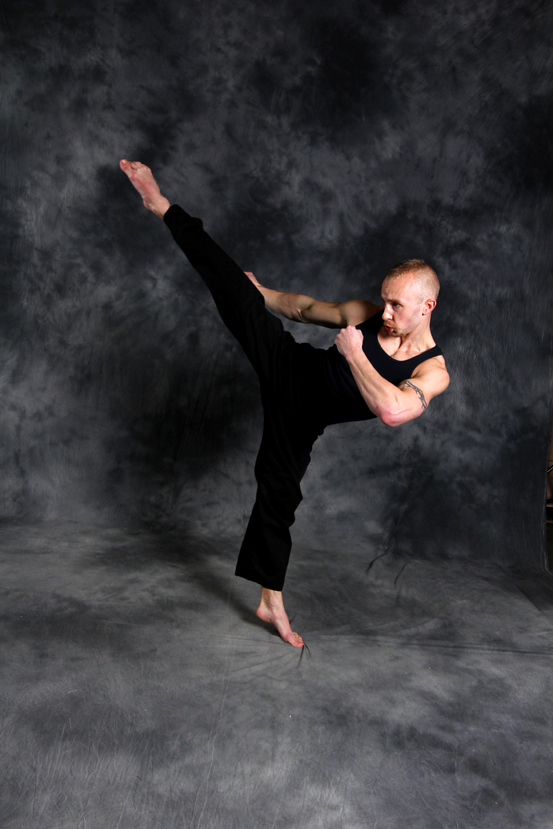 Brian Howard Cage Fight: Brian Howard Martial Arts photoshoot with ...