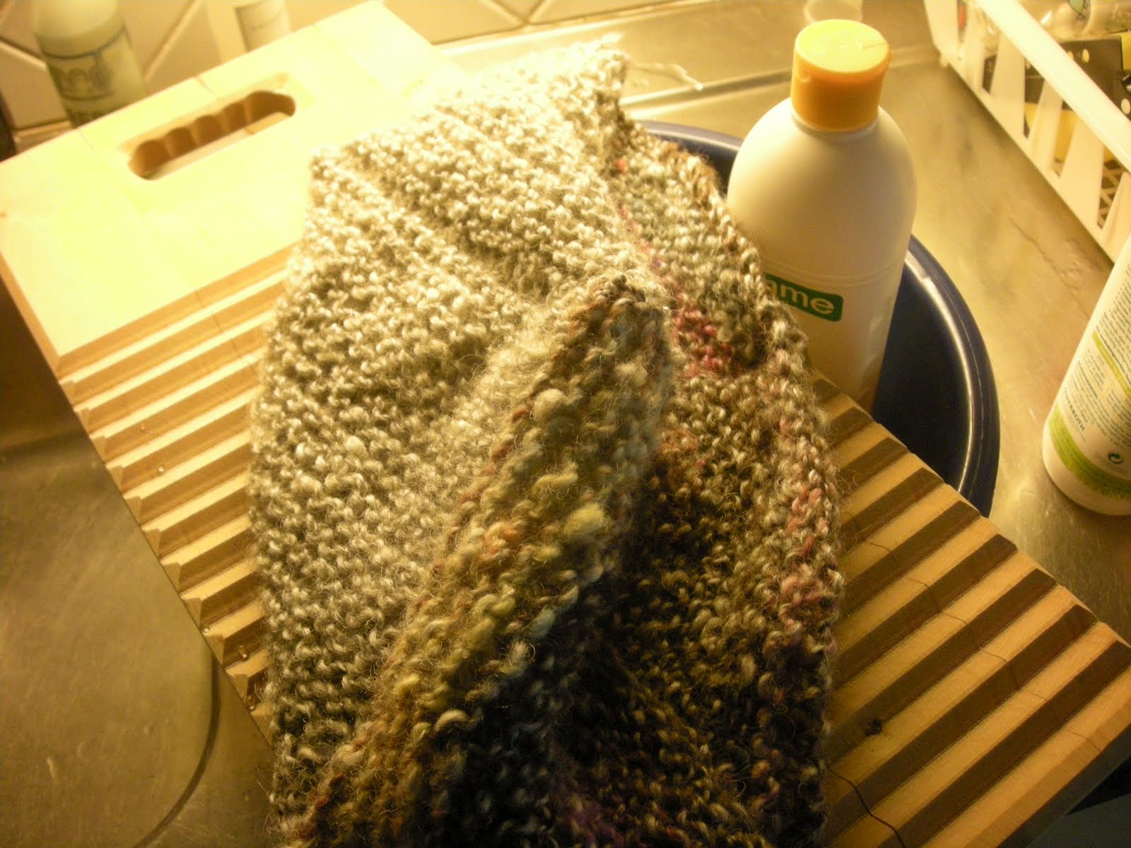 FALE ARTUT: Märta- Stinas ull blev en korg: Stickat och tovat av ...