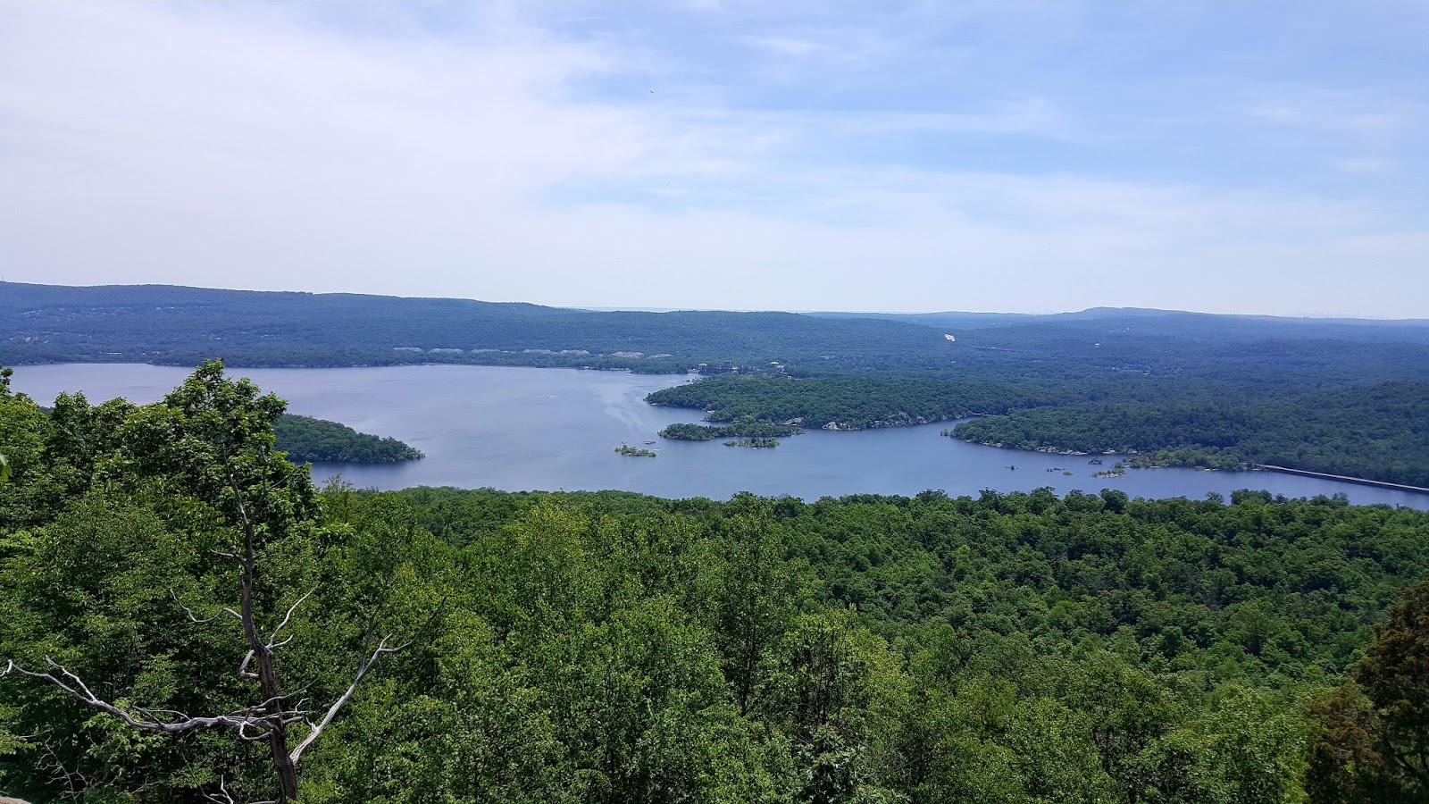 NJ/NY Hikes : Jersey Highlands: Wyanokie High Point