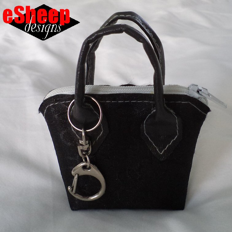 eSheep Designs: Crafting a Miniature Purse... Just Because