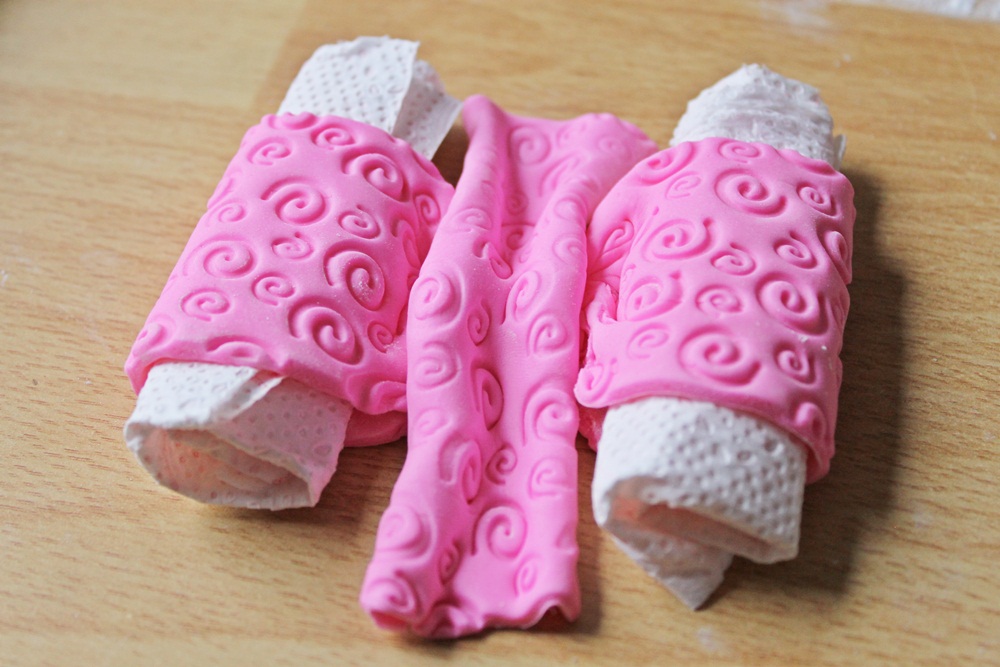 Mašna od fondana/ Fondant Bow – Just Cake The Cupcake