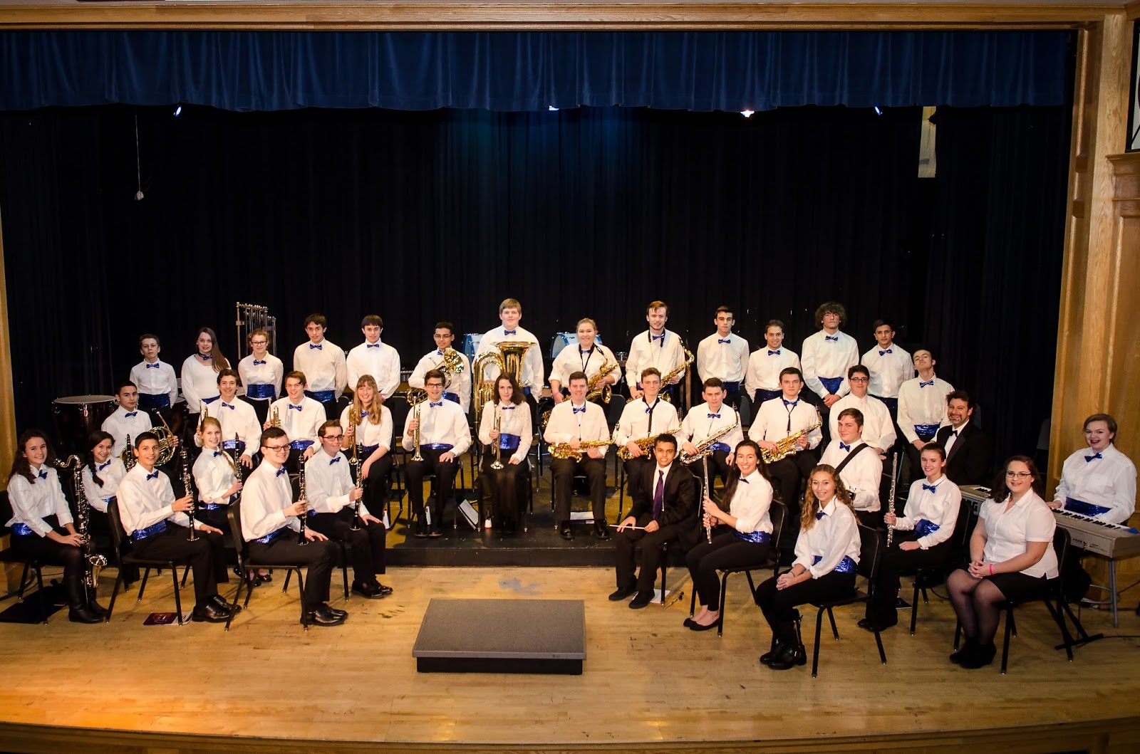 The Hull High School Blog: High School and Alumni Band Performance