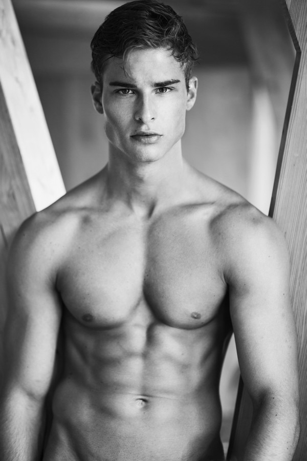 Kevin Rettinger by Mirko Fuhrherr | Homotography
