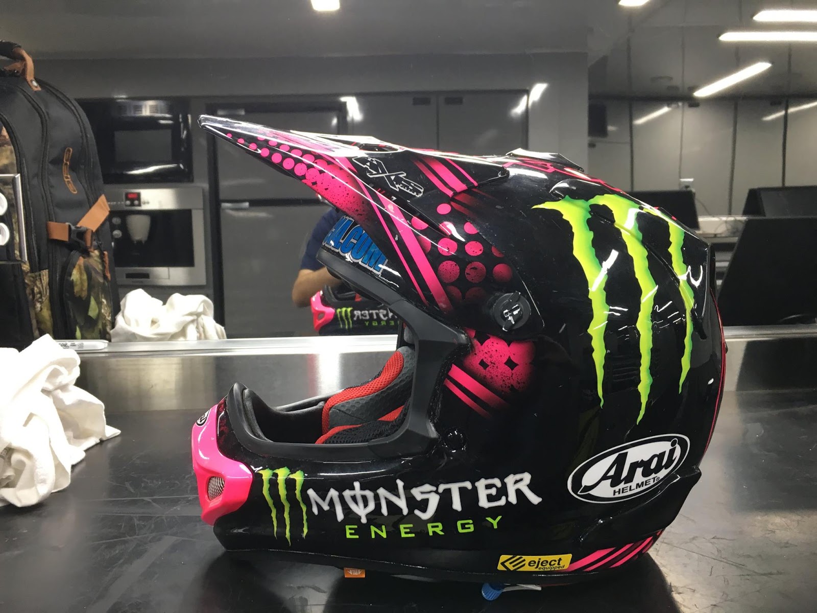 Racing Helmets Garage: Arai VX-PRO4 (MX-V) J.Barcia 2017 by Off Axis Paint