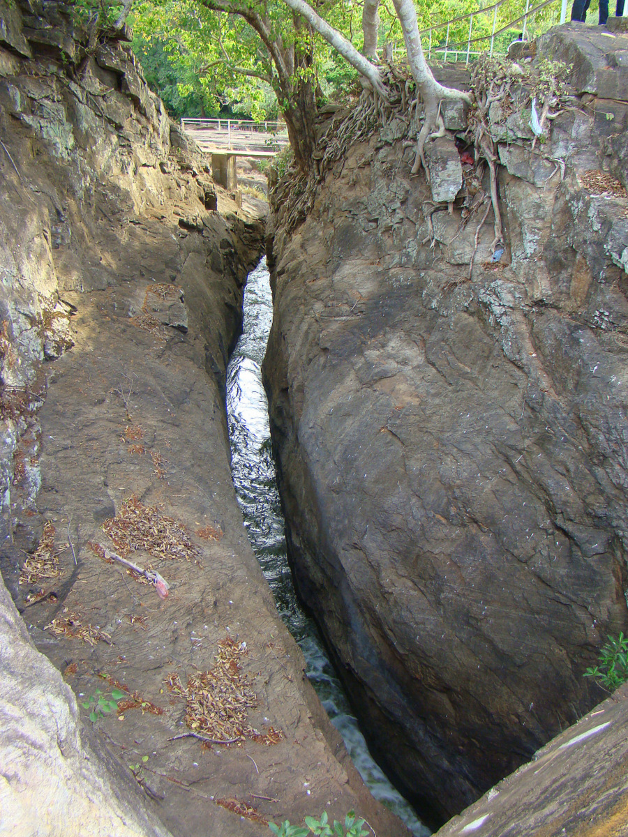 Discover-SriLanka: SRI LANKA - SORABORA WEWA [ 102 B.C. ]