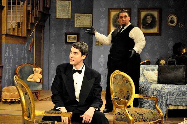 Dresdner's Theatre Reviews: Arsenic and Old Lace at Lakewood Playhouse