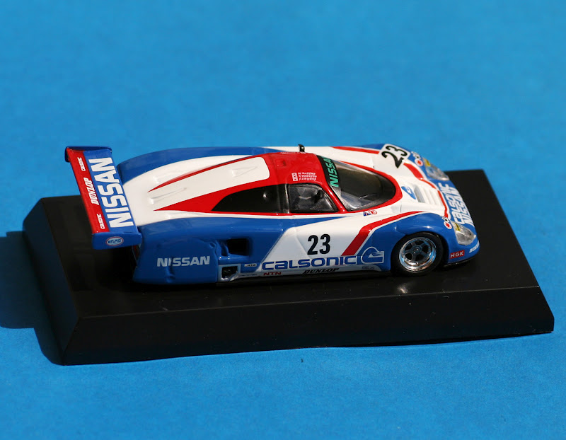 Incredible Mini Garage: Nissan R89C 1989 Kyosho 1/64