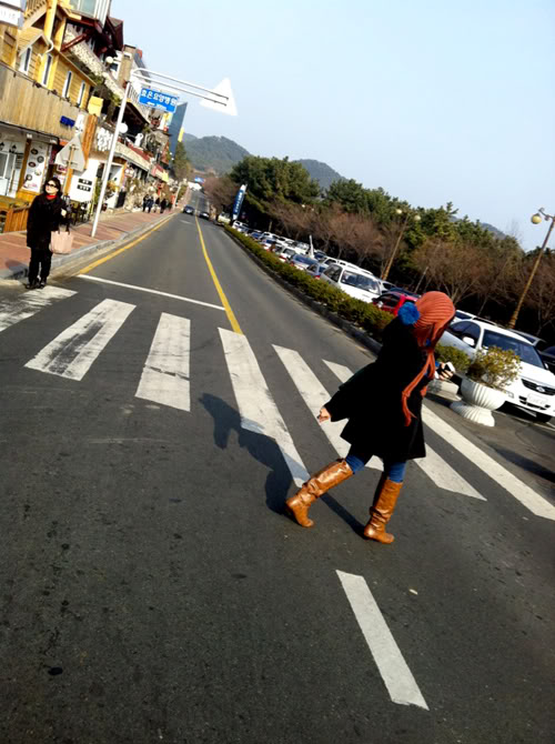 good morning, Busan. - Theheyheyhey