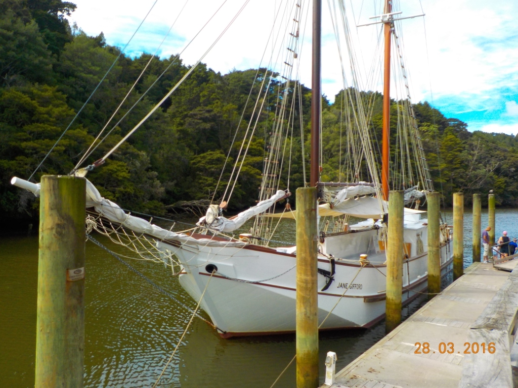 Waterways : Jane Gifford - Historical sailing scow - Warkworth, New Zealand