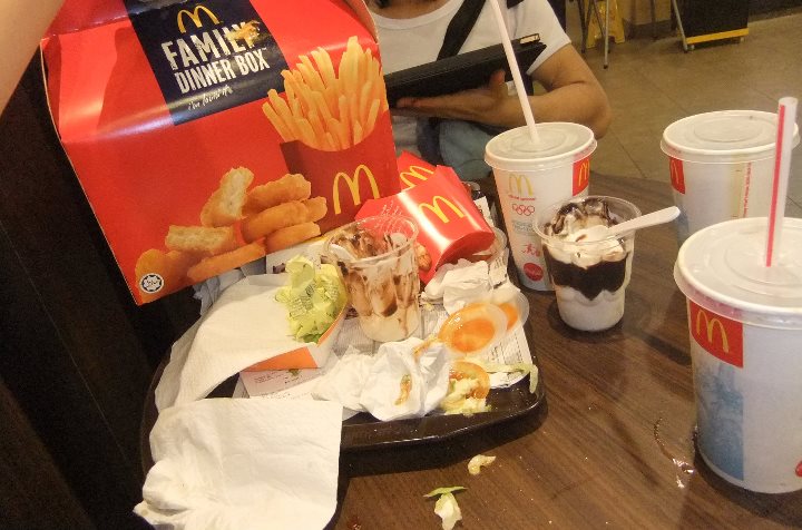 Babyy Jing Official Page: Mcdonald's Family Dinner Box