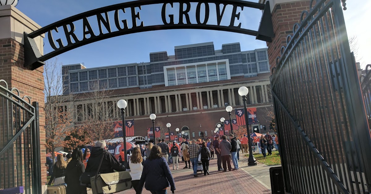 Meeting Red Grange @ The Grange Grove - Memorial Stadium