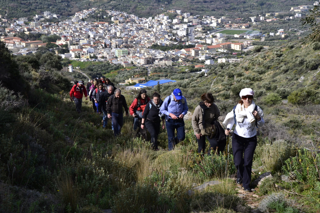 EXPLORE MOUNTAINS: ΠΕΖΟΠΟΡΙΑ ΝΕΑΠΟΛΗ-ΜΟΝΟΠΑΤΙ ΠΡΟΣ ΚΟΥΡΟΥΝΕΣ-ΑΡΧΑΙΑ ΔΡΗΡΟΣ
