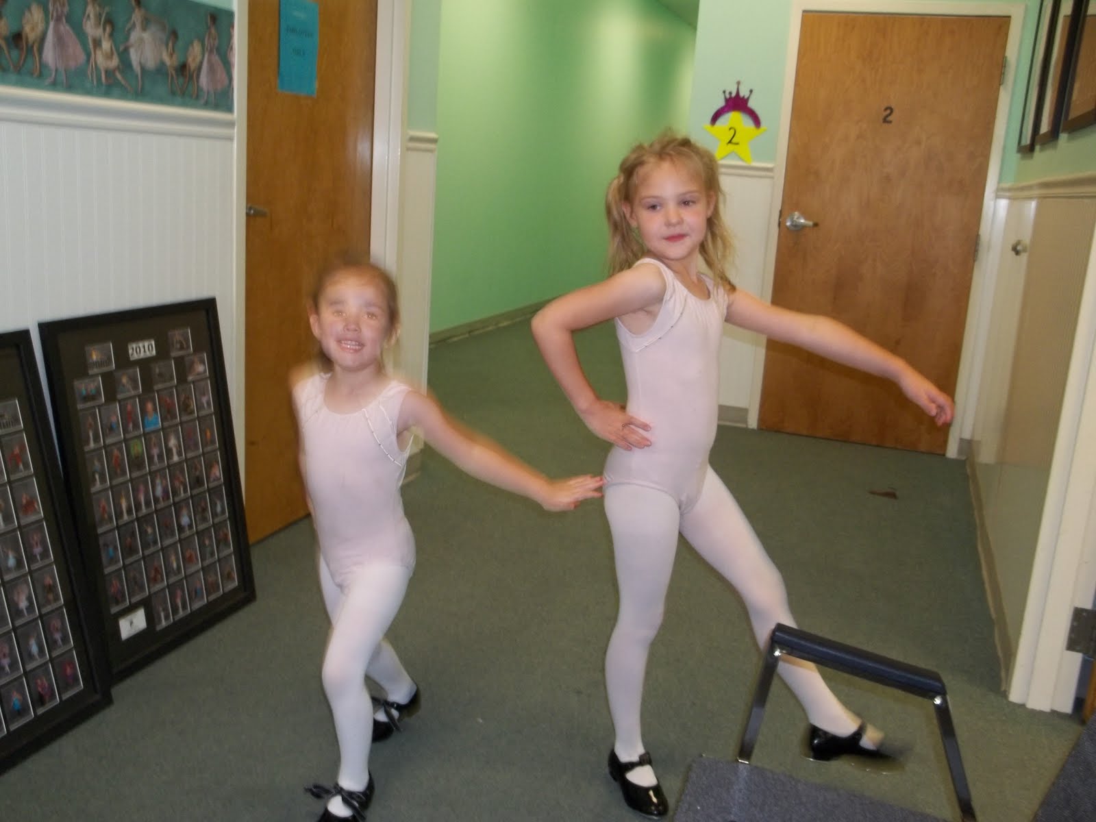 6 Little Harpers: Little Dancers