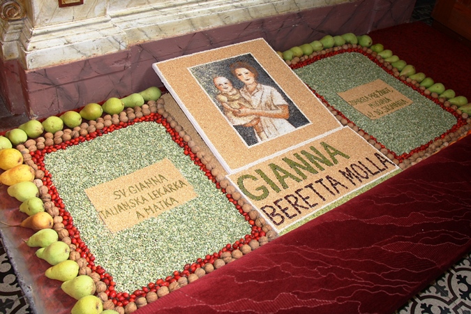 Letitia svetu: Roľnícka nedeľa 2013