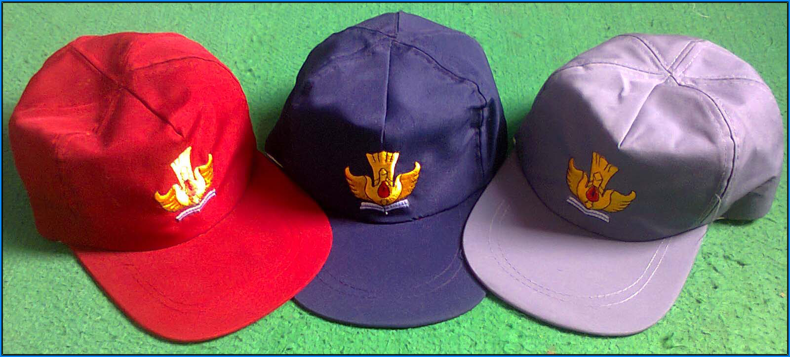 TOKO ARRIZAL: TOPI DAN DASI