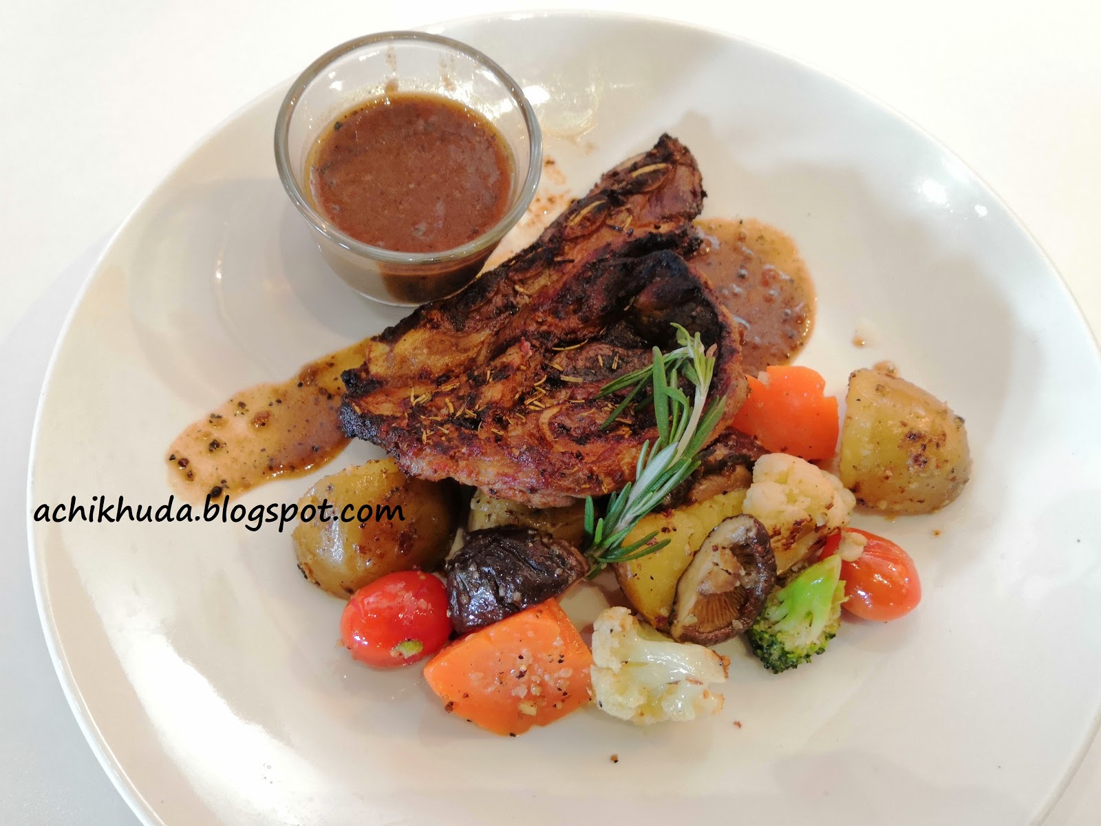 Achik Huda: Food Review | Pelbagai Konsep Makanan Yang Sedap dan ...