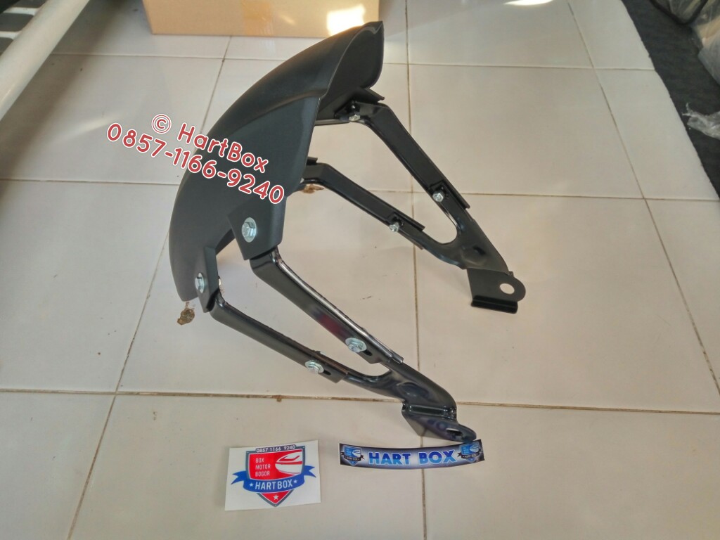 Mudguard / Spakbor Belakang Kolong Variasi Universal r15,xabre, vixion ...