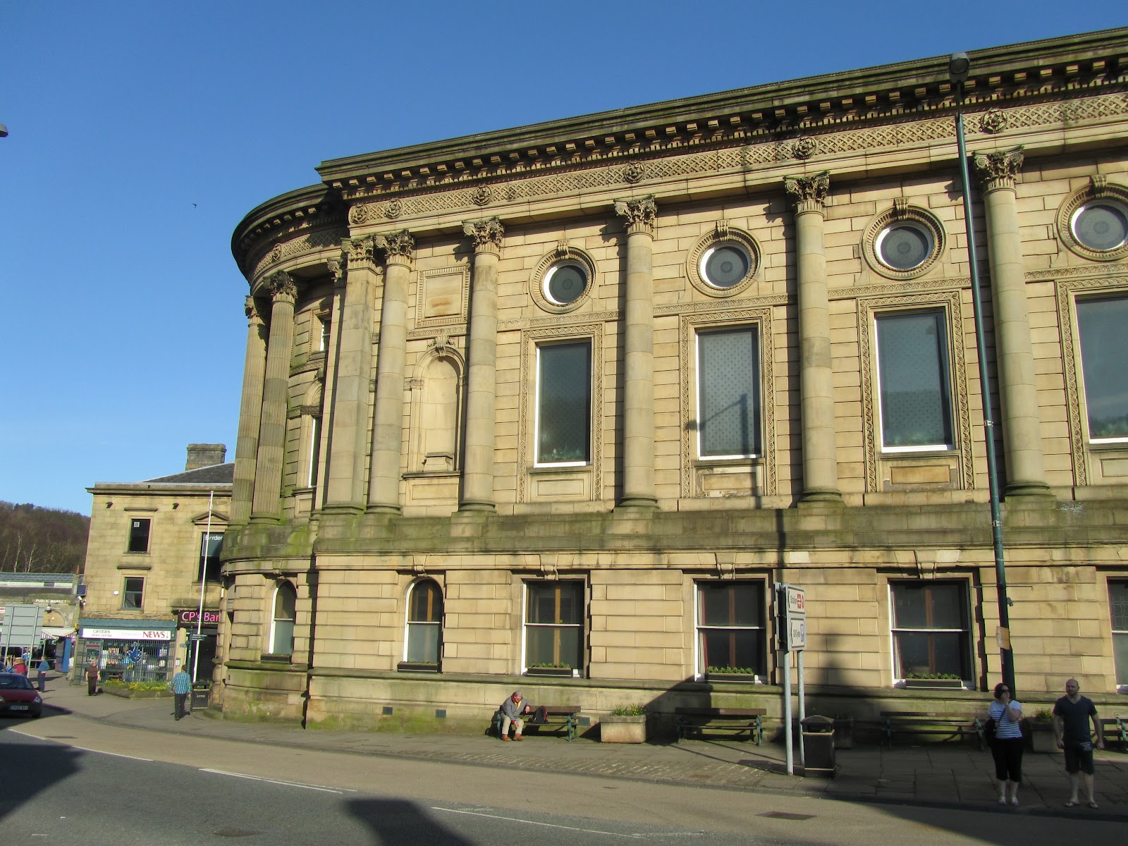 Little Sealed Packages: Tod walk 12 : Tottering past the town hall in ...