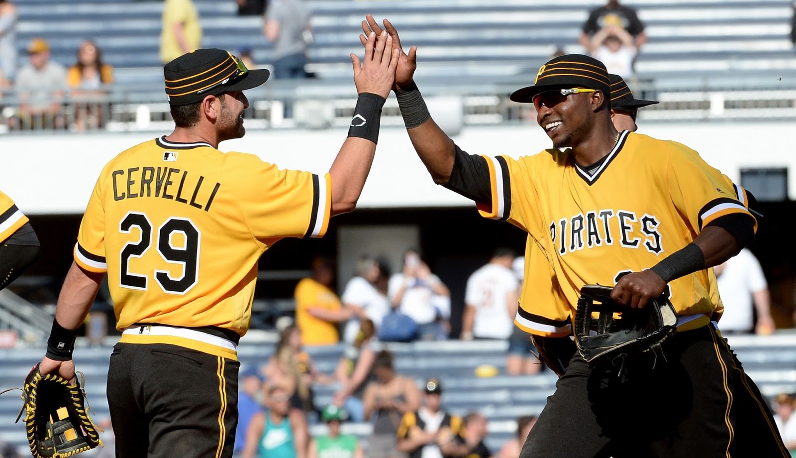 La Pagina de Tony Menendez: Cervelli, Marte y Polanco: Gran Trio Latino ...