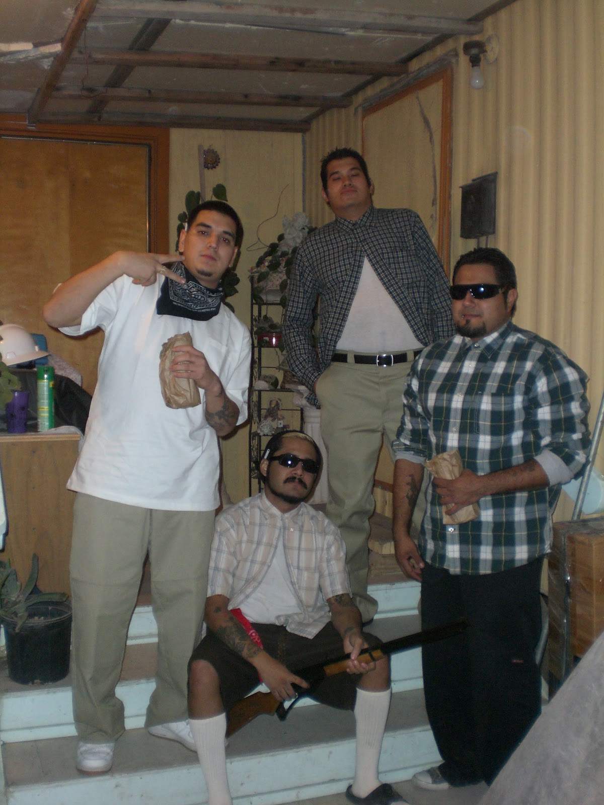 Oh Me! Oh My!: Cholo Party & Matching Nails