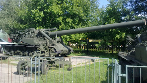 The Presurfer: The Soviets Built A Giant Gun That Could Shoot Nukes