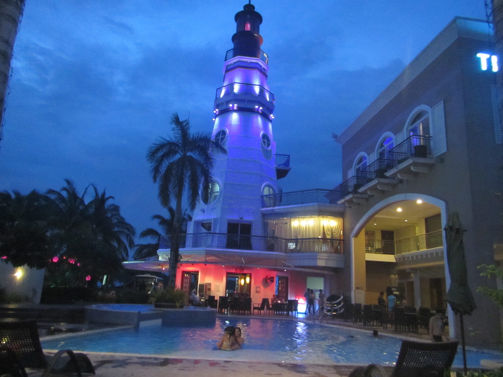 LEXICAL CROWN: THE LIGHTHOUSE MARINA RESORT HOTEL: A FEEL OF SUBIC ...